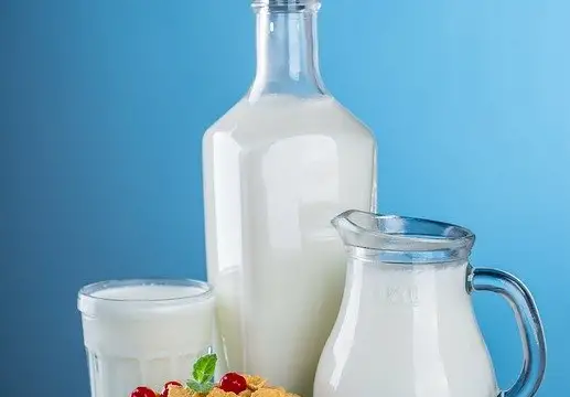 Молочка (животного и растительного происхождения): молоко, простокваша ...