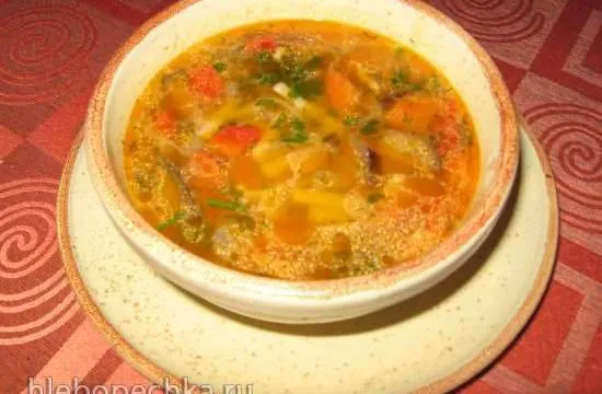 Куриный суп с баклажаном, сладким перцем и лапшой (мультиварка Redmond ...